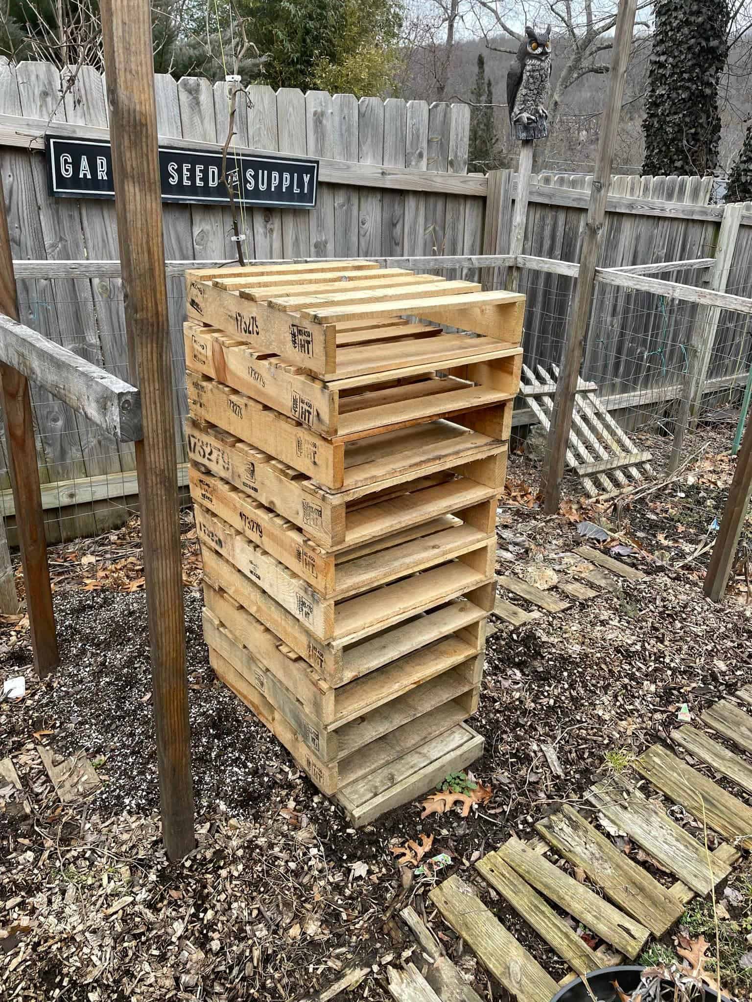 How to Build a DIY Pallet Compost Bin - The Ultimate Homestead
